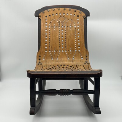 1900-1950 - Antique Childs Rocking Chair