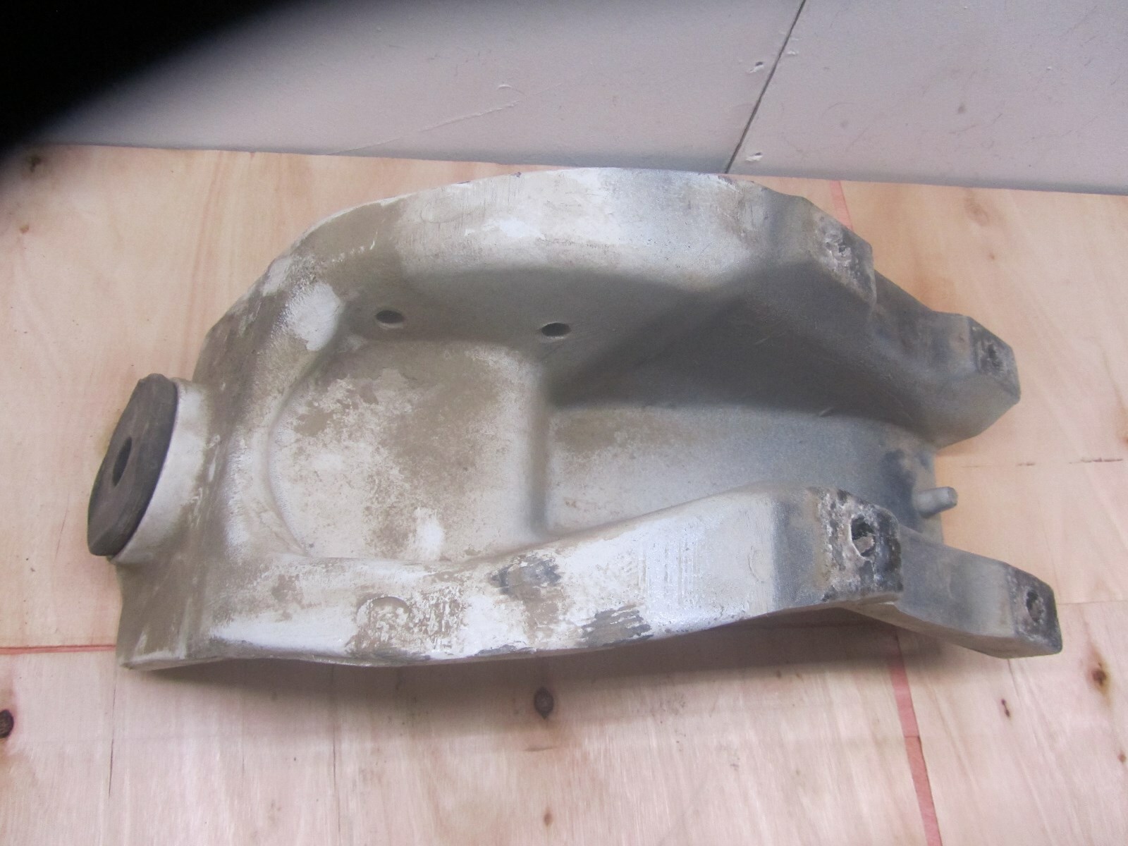 KENWORTH A85-1277-001 002 REV A SHOCK MOUNT 00512CFG, 10018453, USED | eBay