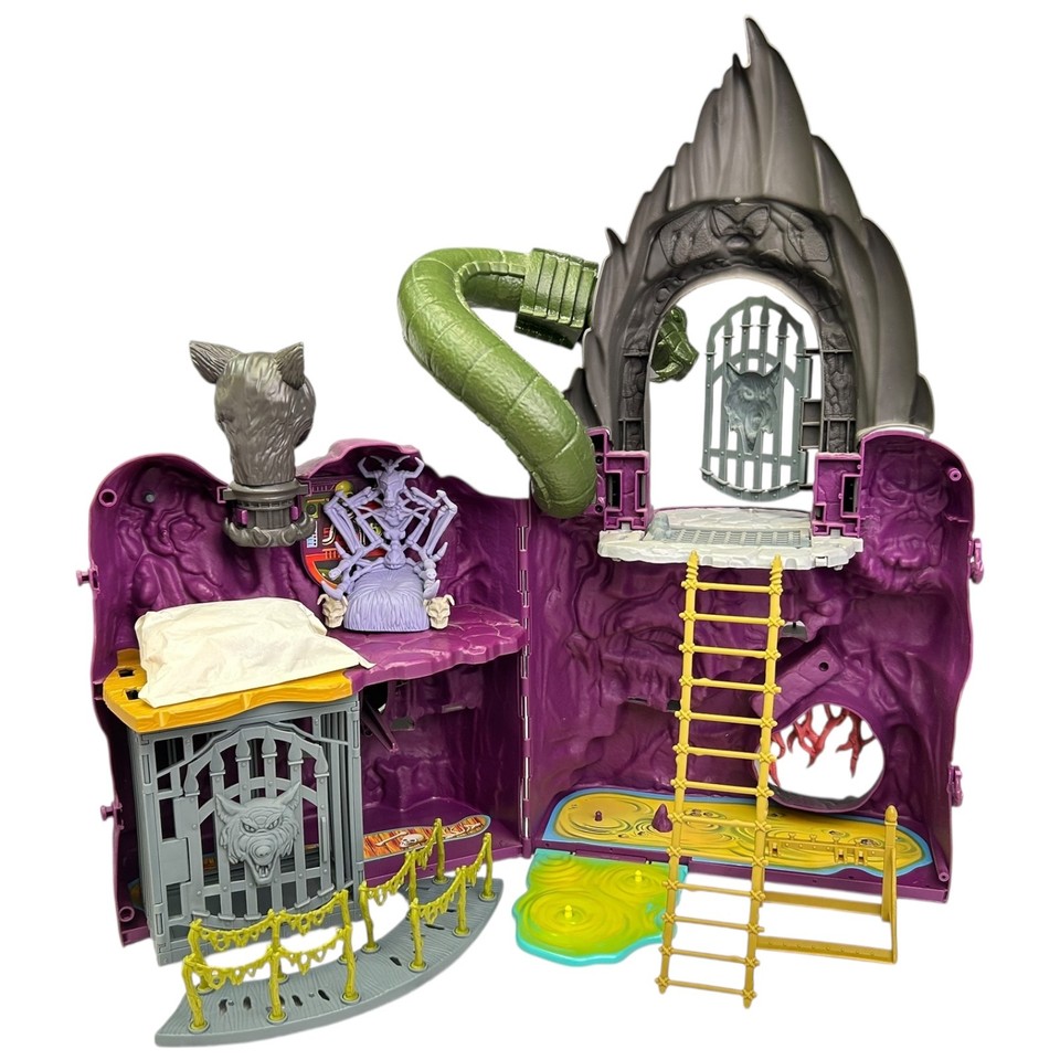 Masters of the Universe Origins Snake Mountain Figure Playset Retro ...