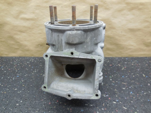 1987 Yamaha Yz250 Cylinder With 70 Mm Bore 87 YZ 250 2hh-w1131-00-00 ...