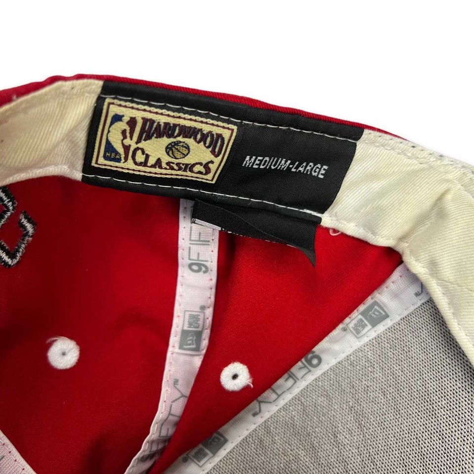 VTG Y2K New Era Mens Medium Red HWC Chicago Bulls Basketball NBA ...