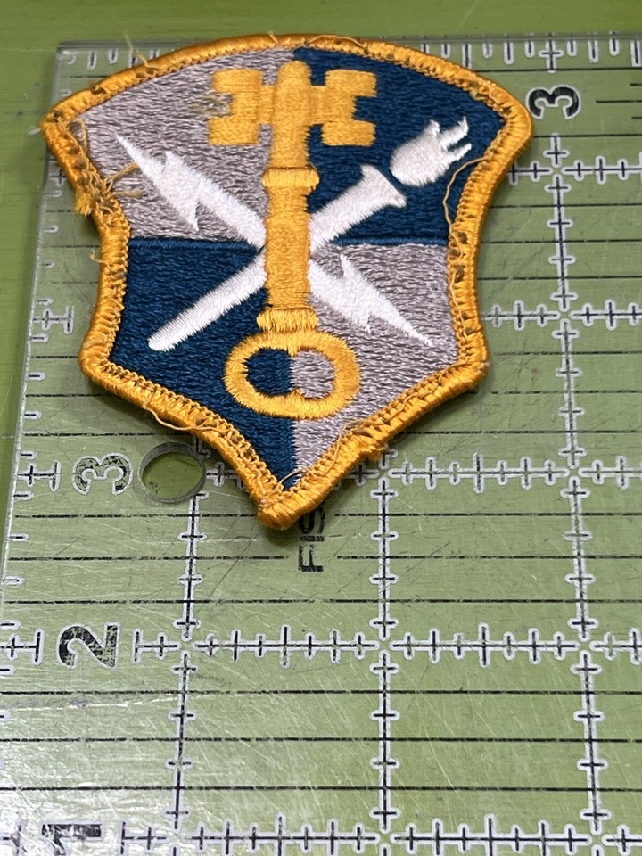 US ARMY INTELLIGENCE & SECURITY CMD PATCH | eBay