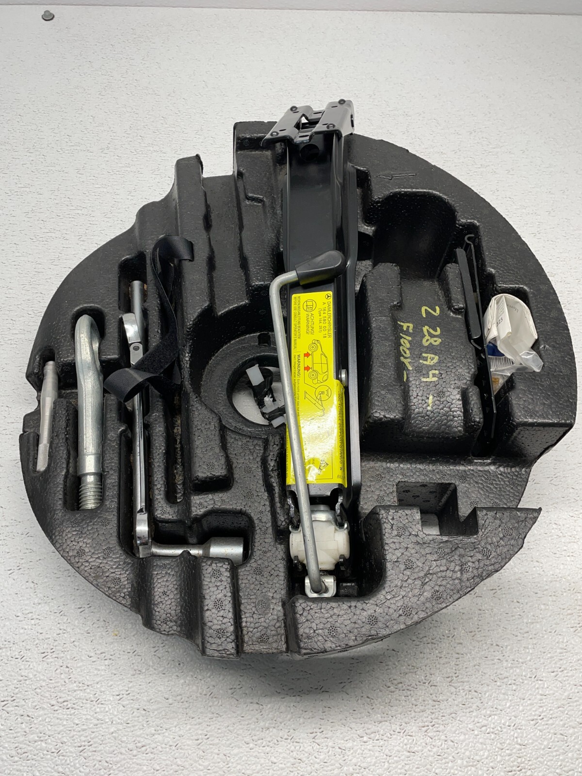 2006-2012 MERCEDES W251 R350 R500 ML350 SPARE TIRE LIFT JACK TOOL KIT ...