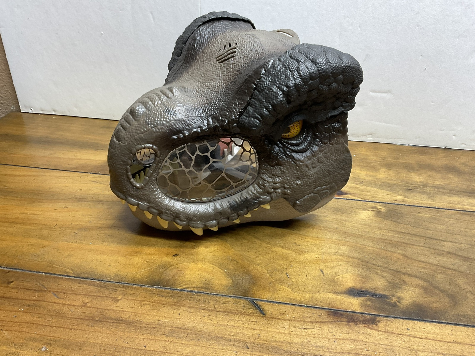 Jurassic World Tyrannosaurus Rex Chomp N Roar Dinosau… - Gem