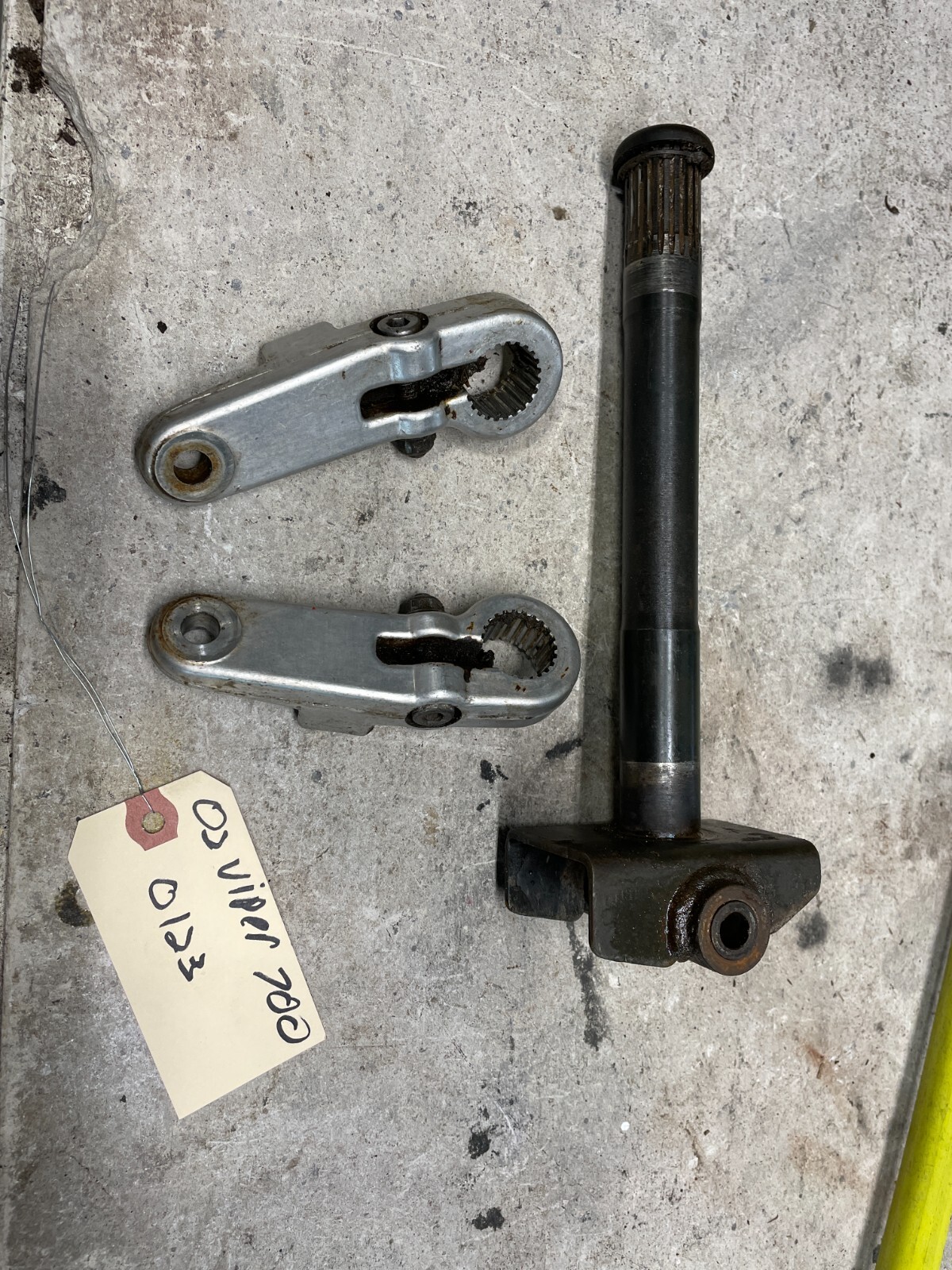 02 Yamaha Viper Trailing Arm Ski Spindles SKI COLUMN 700 600 Leg ...