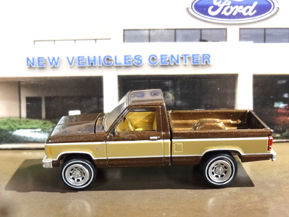 1ST GEN 1983-88 FORD RANGER XL COMPACT PICKUP 1/64 SCALE DIECAST ...