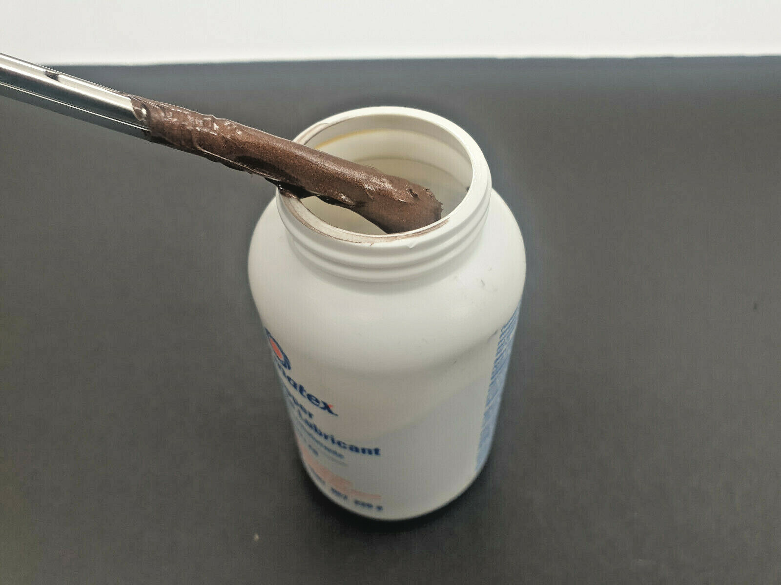 Permatex Anti-Sieze Copper Lubricant 8oz with built in application bush ...