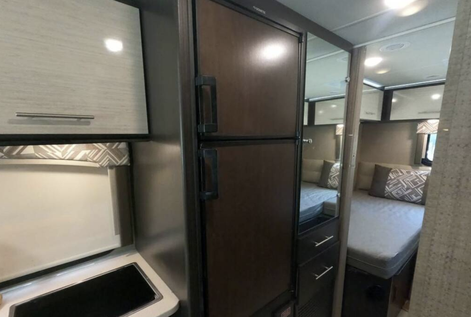 2020 Thor Motor Coach Axis 24.1 25' Class A Motorhome C54175598 | eBay