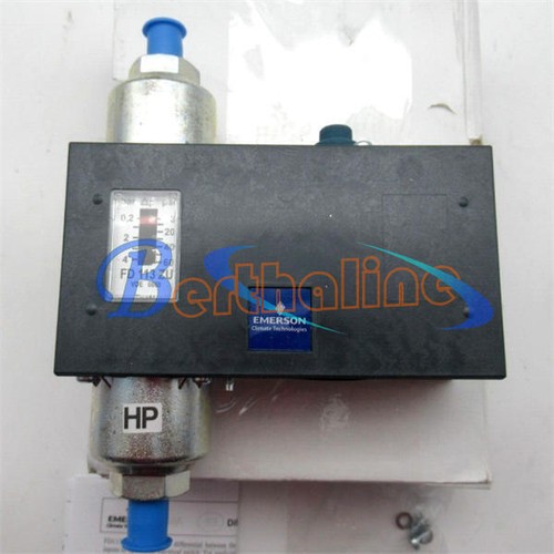 ONE NEW EMERSON Differential Pressure Control Switch FD113-ZU FD113ZU ...