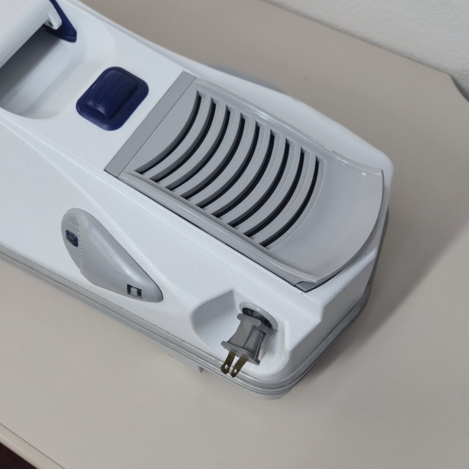 VINTAGE MIRACLE MATE PLATINUM METAL CANISTER VACUUM CLEANER "CLEAN" | eBay