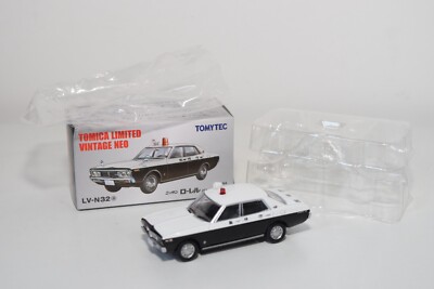 A94 1:64 3 INCH TOMICA TOMY VINTAGE LV-N32A NISSAN LAUREL POLICE MIB ...