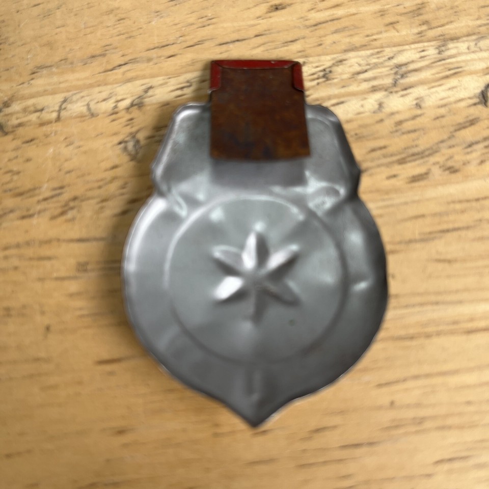 Vintage Japan Metal Toy Mfg Cricket Clicker Tin Litho Noise Maker Toy 2 ...