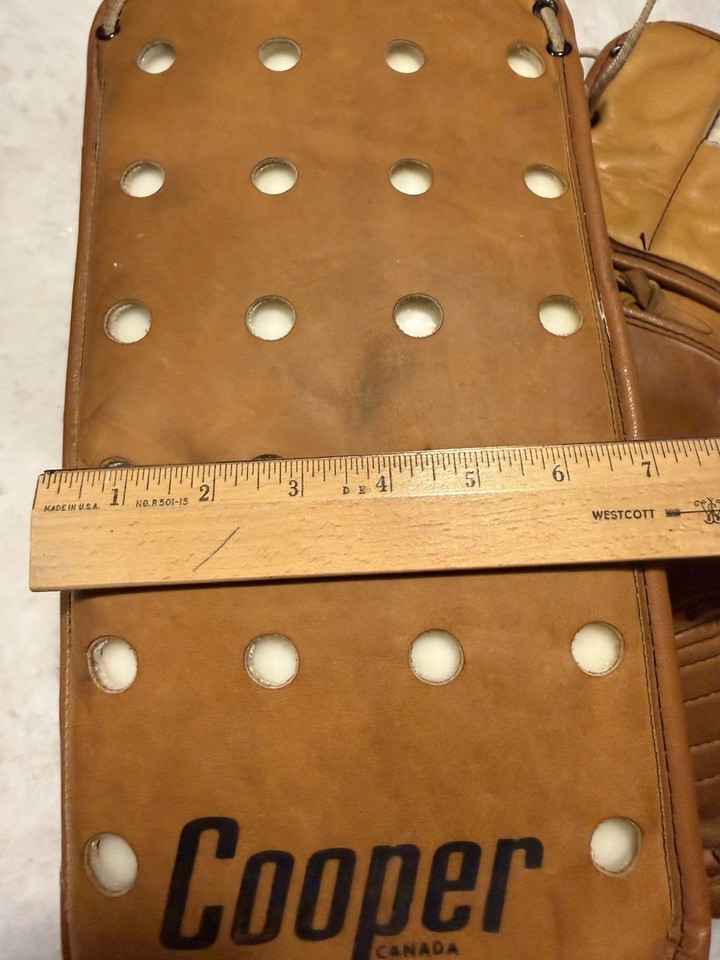 Vintage Cooper Hockey Goalie Blocker And Trapper GM5 Full Right Made In ...