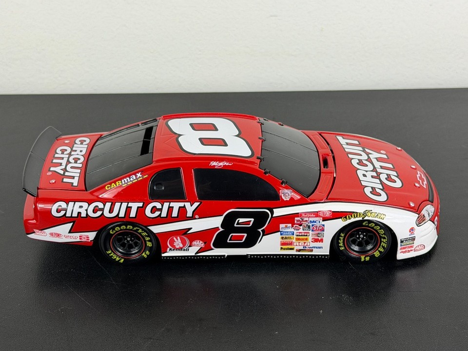 Hut Stricklin Action 1998 Monte Carlo #8 Circuit City 1:24 Diecast Car ...