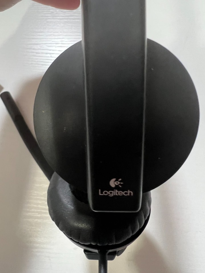 Logitech - A-00064 - Stereo Headset With Noise Canceling Mic | eBay