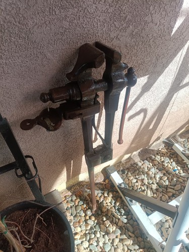 Vintage Blacksmith Post Leg Stump Vise Heavy Duty Tool 40" | eBay