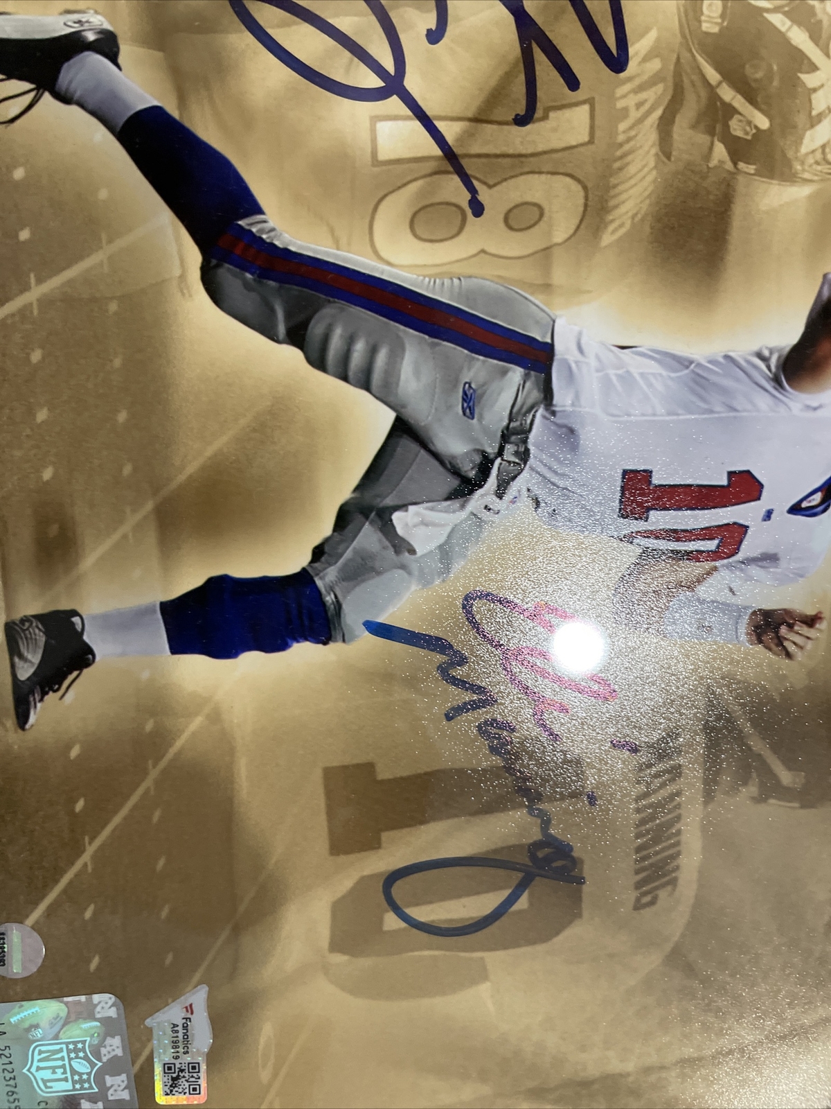 Archie, Peyton, Eli Manning Generations Autographed 16X20 Museum ...