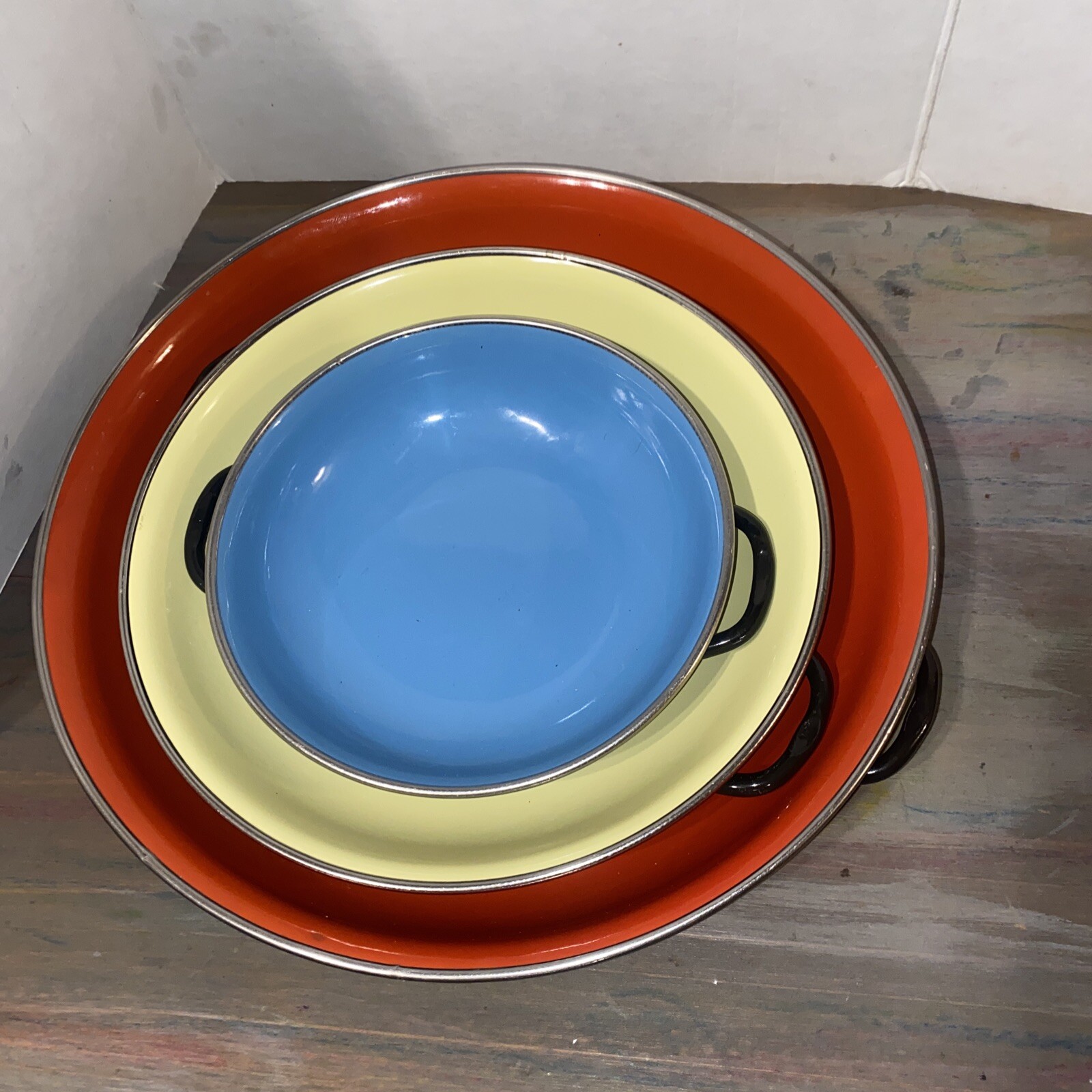 Vtg. Set 3 Emo Celje Colored Enamel # 15, 20 & 25 Nesting Saute Pans ...