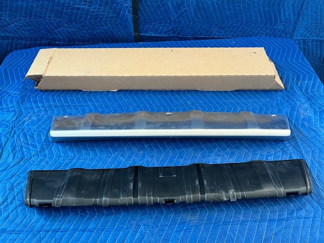 Genuine Volvo Bumper Protection Pad 31454530 for sale online | eBay