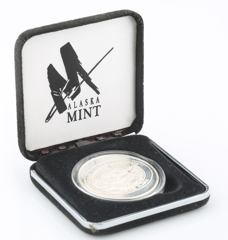 ALASKA MINT 1986 FUR RENDEZVOUS MEDALLION 1 OZ .999 SILVER ROUND W/ BOX | eBay