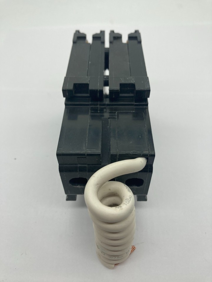 Square D Homeline HOM250GFI 2 Pole 50 Amp 120/240V Plug In HOM GFCI GFI ...