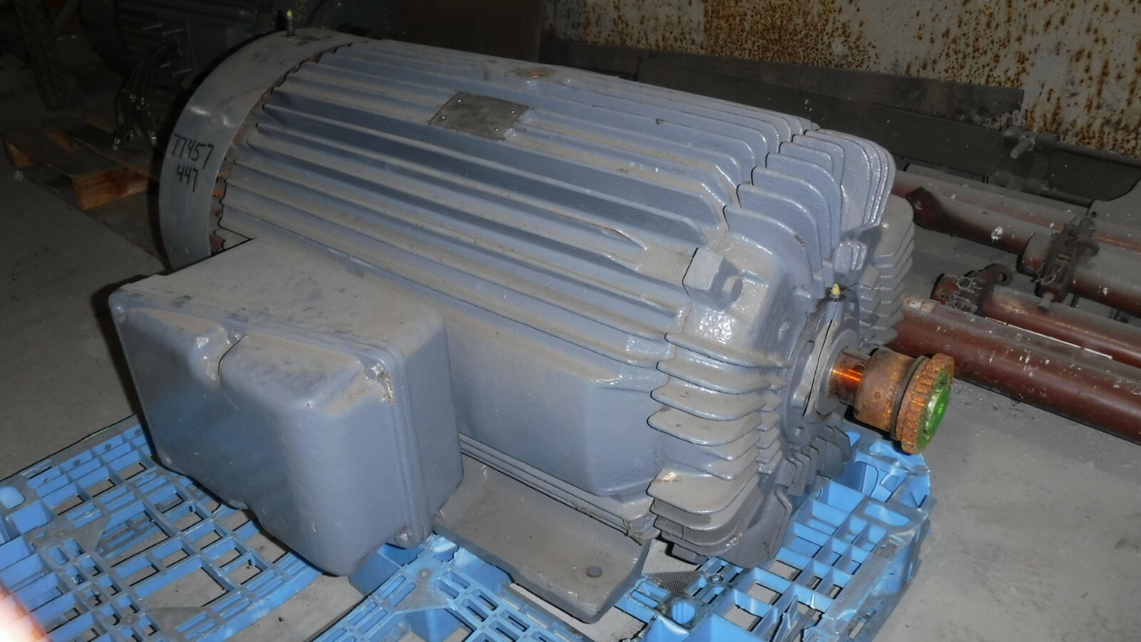 200 HP Toshiba Electric Motor, 3600 RPM, 447TSS Frame, TEFC, 460V EOK ...