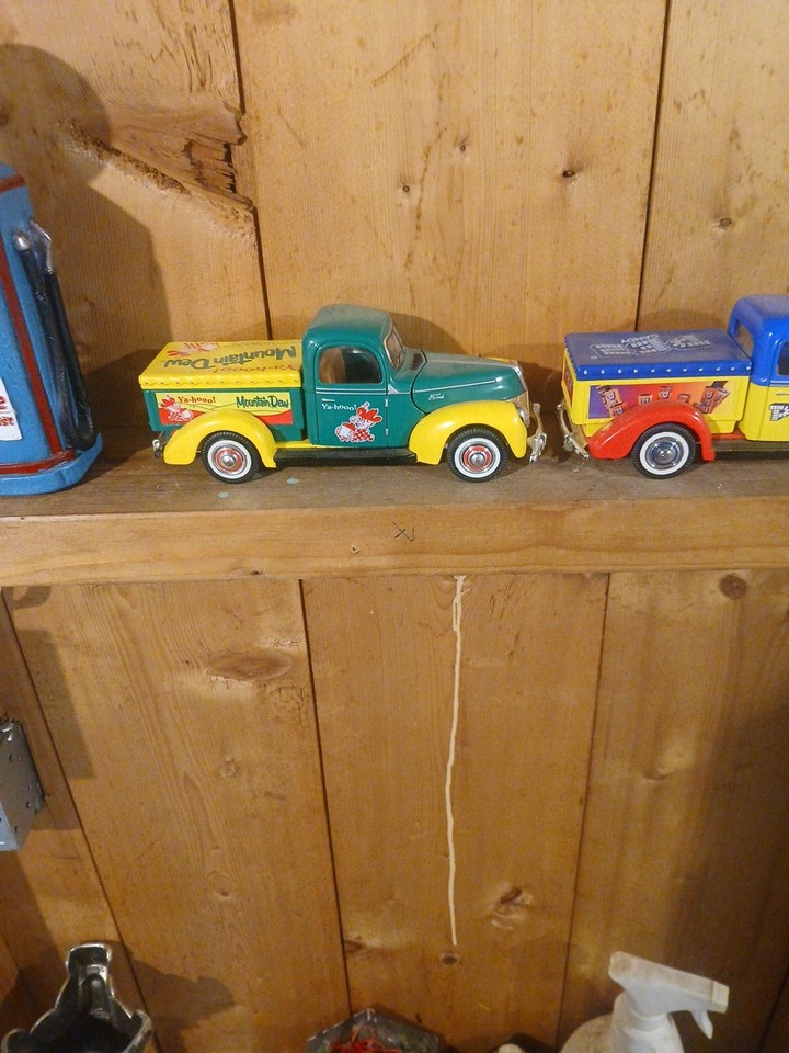 MOUNTAIN DEW Ya-hoo! Hillbilly Golden Wheel DieCast 1940 Ford Delivery ...