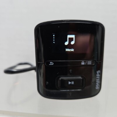 Philips GoGEAR Raga SA4RGA02KFS Black 2GB LCD Display Handheld MP3 ...