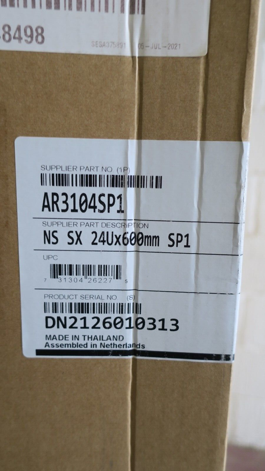 NEW APC AR3104 Netshelter SX 24U Server Rack Enclosure Cabinet 600mm x ...