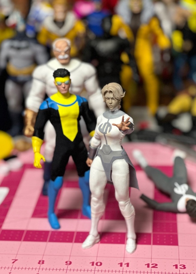 Mezco one 12 custom female viltrumite anissa suit only | eBay