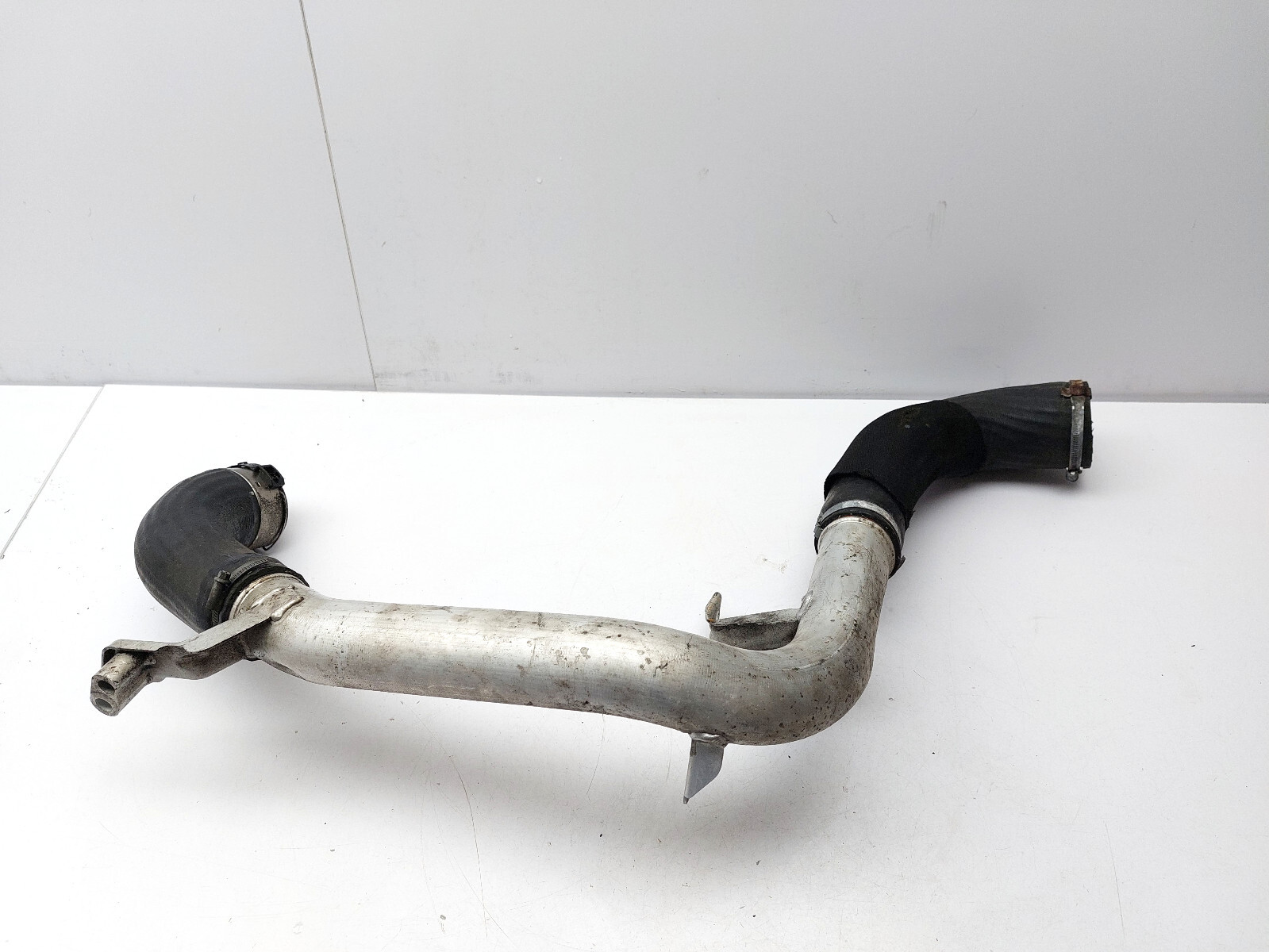 2015 Volvo Xc60 2.0 Diesel Intercooler Hose Pipe 31370286 for sale ...