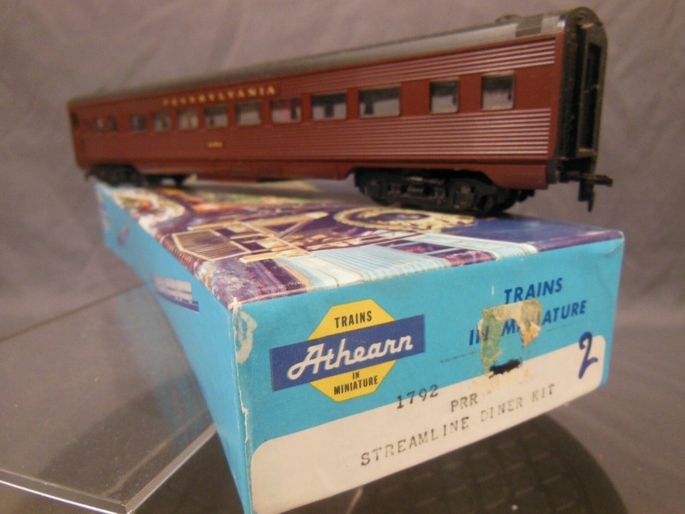 HO SCALE ATHEARN PENNSYLVANIA STREAMLINE COACH 4904 BUILT 2/3 | eBay
