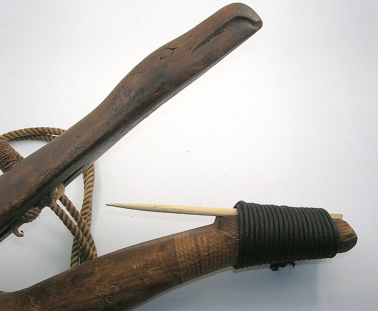 19TH C. NORTHWEST COAST HALIBUT HOOK WITH RAVEN EFFIGY CARVINGS - AS ...