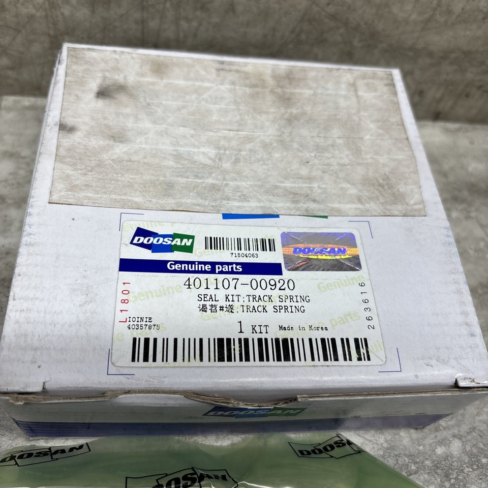 OEM Doosan 401107-00920 Track Spring Seal Kit, New | eBay
