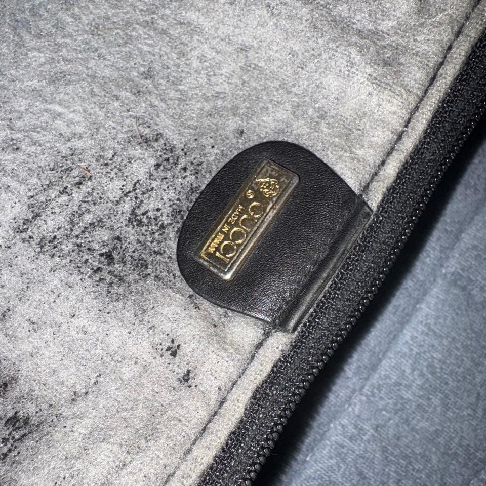 Pochette Gucci nera a scacchi usata con logo placca oro dal Giappone | eBay