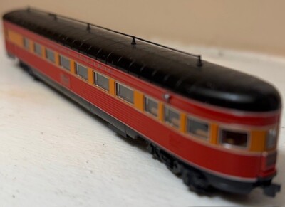 Southern Pacific N-Scale Daylight Observation Passenger Car | eBay