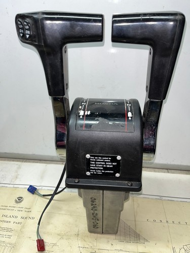 Honda 06240-ZW5-060 dual engine Binnacle Mount Control Box w/TnT; OEM ...