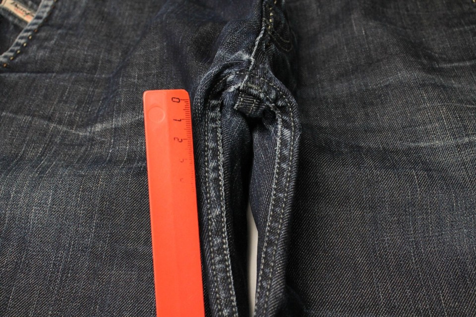 Diesel Revick 0088Z Herrenjeans W33 L31 Regular Fit Schnurrhaare Neu ...