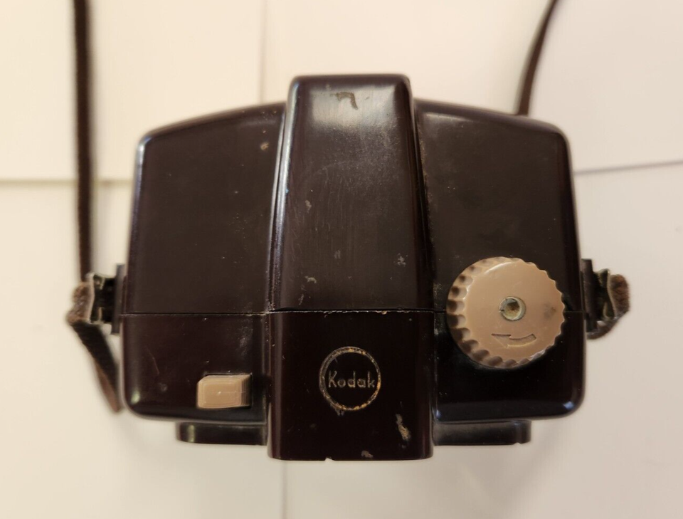 Kodak Brownie Holiday Flash Camera Roll Film Compact Camera | eBay