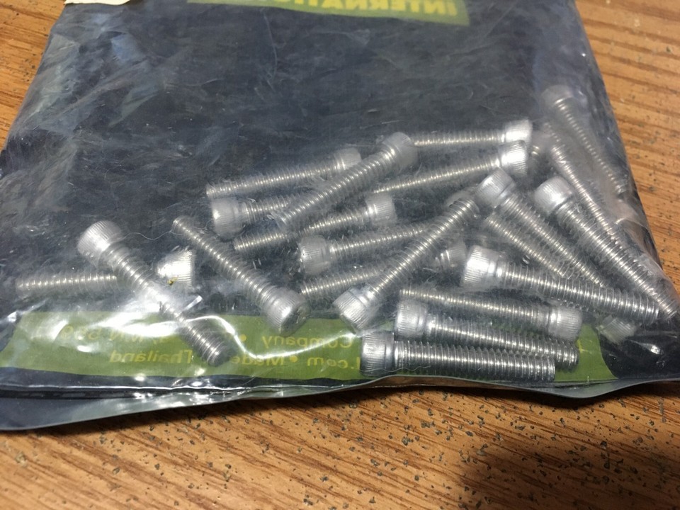 (25) 1/4"-20 x 1-1/4" ASTM F837 Hex Drive Grade 18-8 Stainless Steel ...