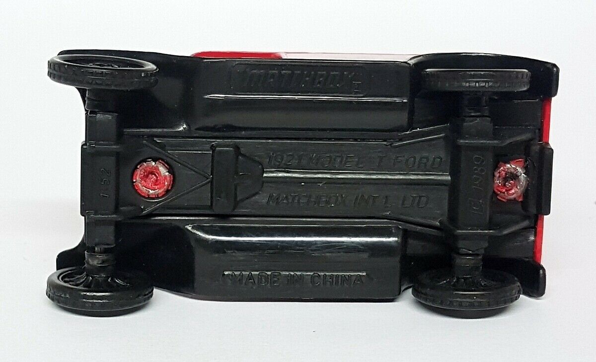 Matchbox 1/52 - 44 1921 Model T Ford - Mars Red Van China Diecast Model ...