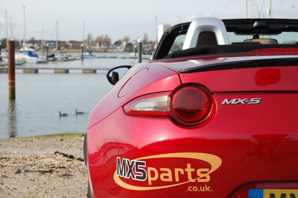 MX5 Wind Deflector Windblocker Clear Perspex Genuine Mazda MX-5 Mk4 ND ...