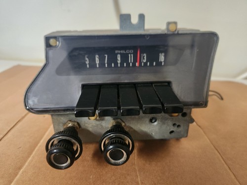 OEM 1969 70 Ford Galaxie 500 Mercury AM Push Button Radio Philco C9AA ...