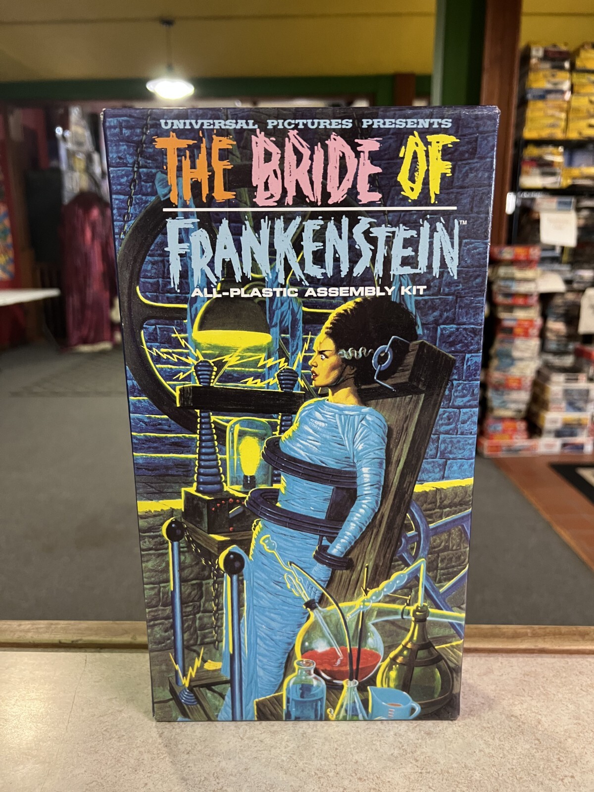 Polar Lights The Bride of Frankenstein Model Kit #5005 - 1997 Scale ...