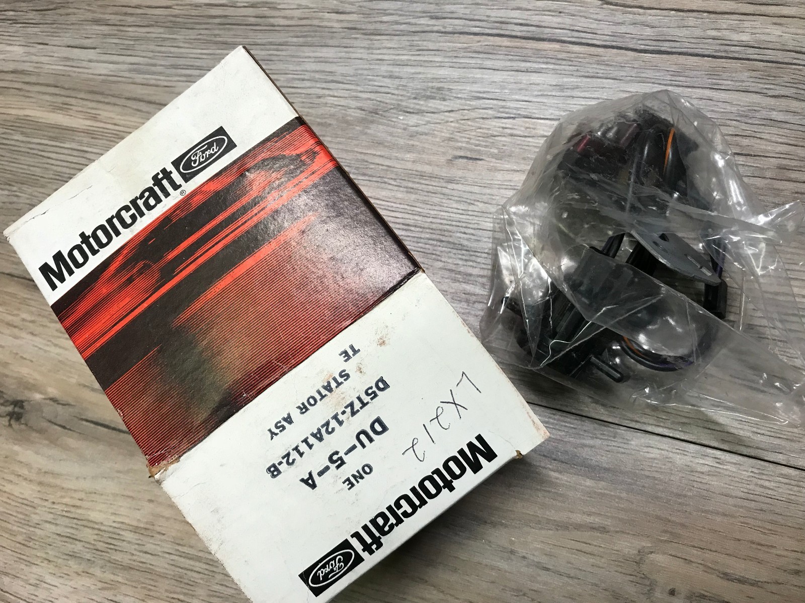 NOS FORD MOTORCRAFT F SERIES TRUCK IGNITION PICK UP STATOR D5TZ-12A112 ...