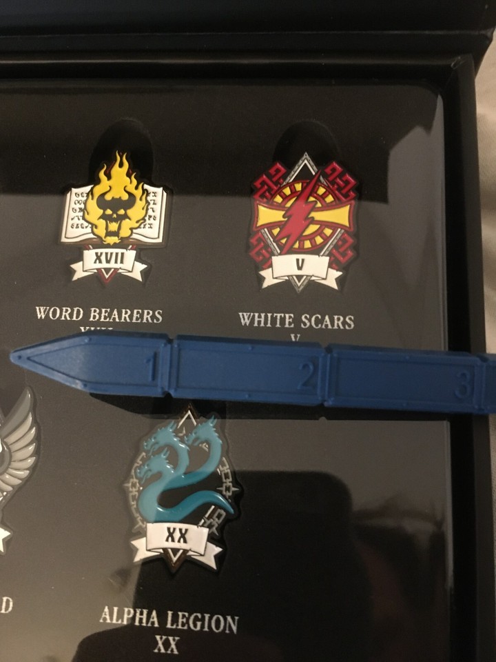 Imperial Fists Horus Heresy Legion Badge-Pin-Metal-OOP-Marine-Warhammer ...