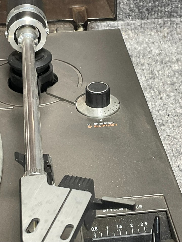 Philips Turntable AF-677, Direct Control, Auto Return, 120V 60Hz In ...