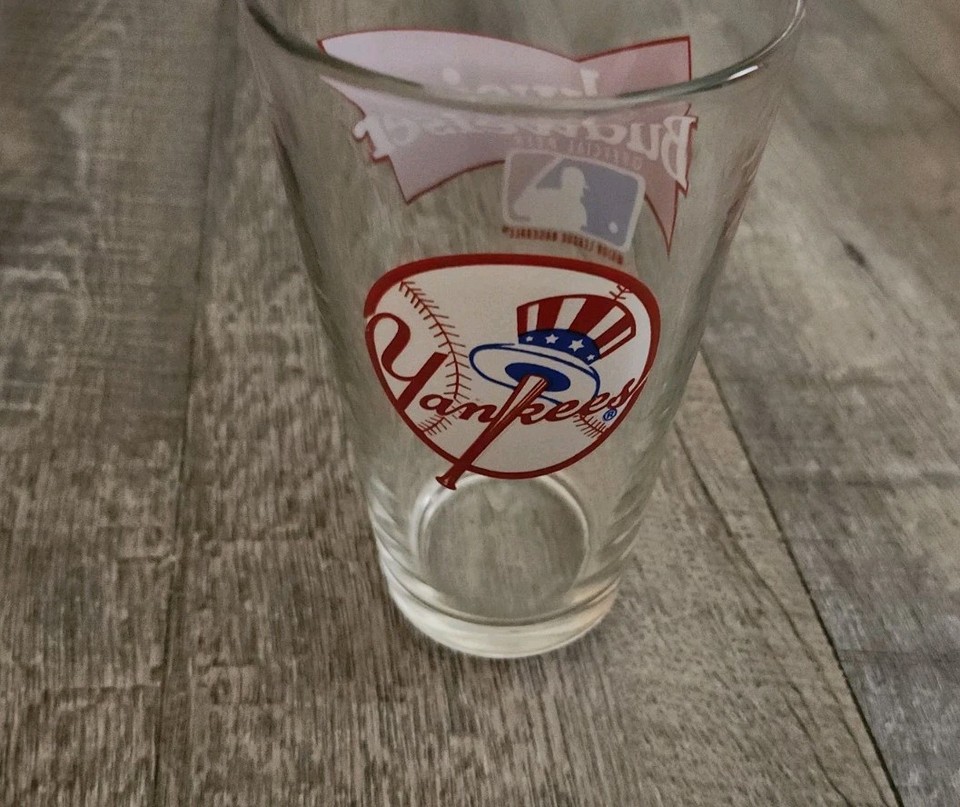 Budweiser Bud New York Yankees Logo Beer Pint Glass MLB Major League ...