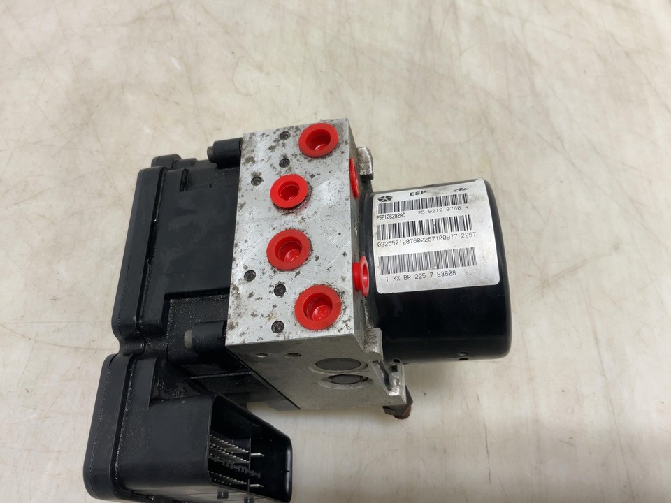 Jeep JK Wrangler ABS Brake Control Module and Pump P52126282AC 2008 ...