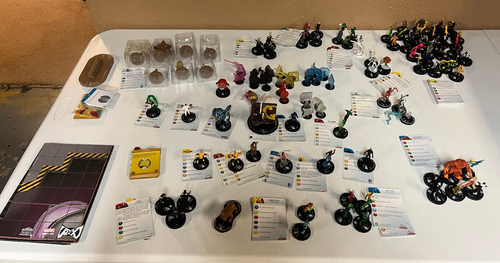 Heroclix Lot/Colleciton - Chase, Rare, Super Rare Commons Uncommons Etc ...